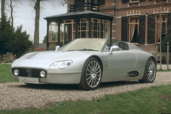 Maarten de Bruijn verrast met nieuwe sportauto: deBruyn Ferox V8 (met ...